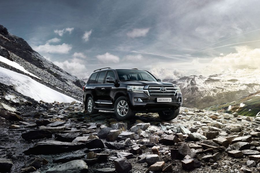 Toyota Land Cruiser V8 | Vertical Explorers